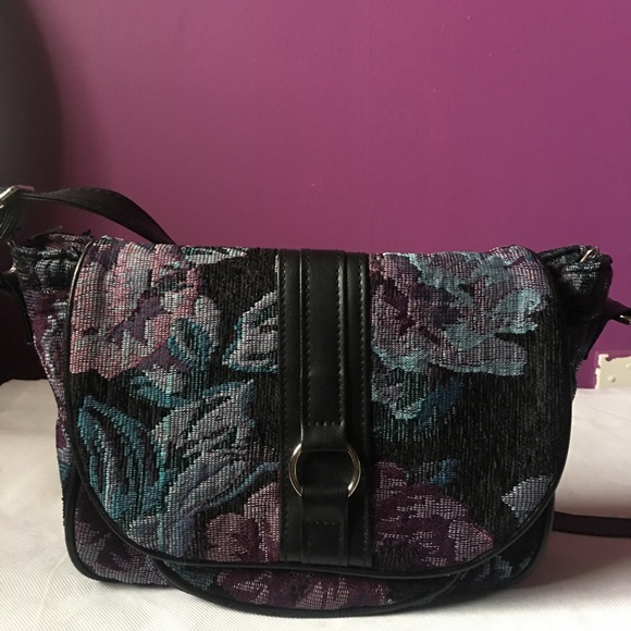 Magic | Bags | Itz Magic Studios Santa Barbara Small Crossbody | Poshmark
